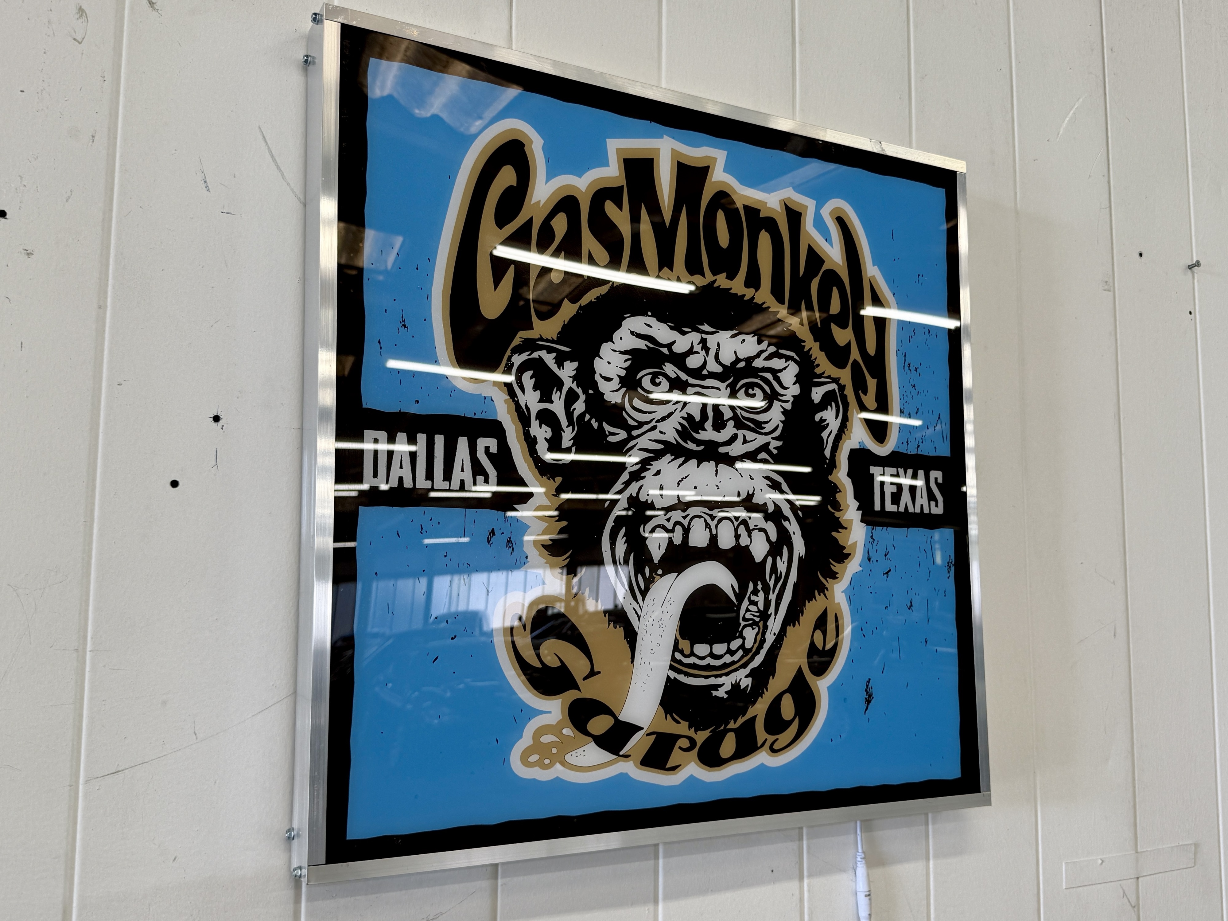 Lot 92 - Illuminated Square Garage Sign - Gas Monkey